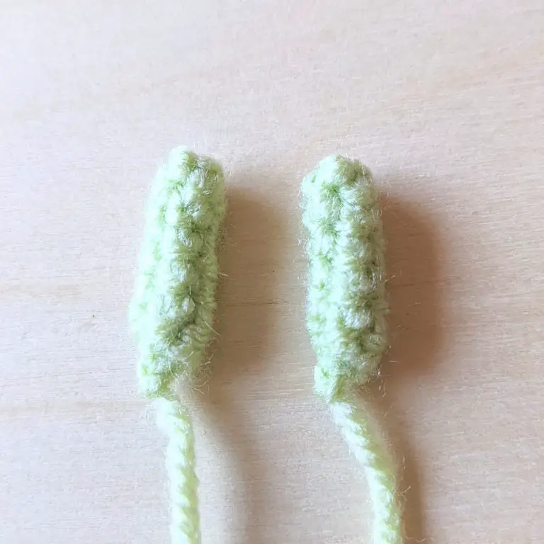 Sprigatito free Pokemon crochet pattern - TinyClove