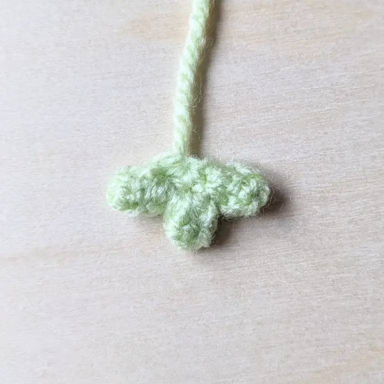 Sprigatito free Pokemon crochet pattern - TinyClove