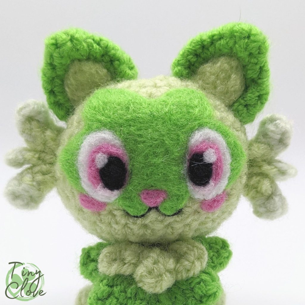 Top tips for needle felting onto crochet projects - TinyClove